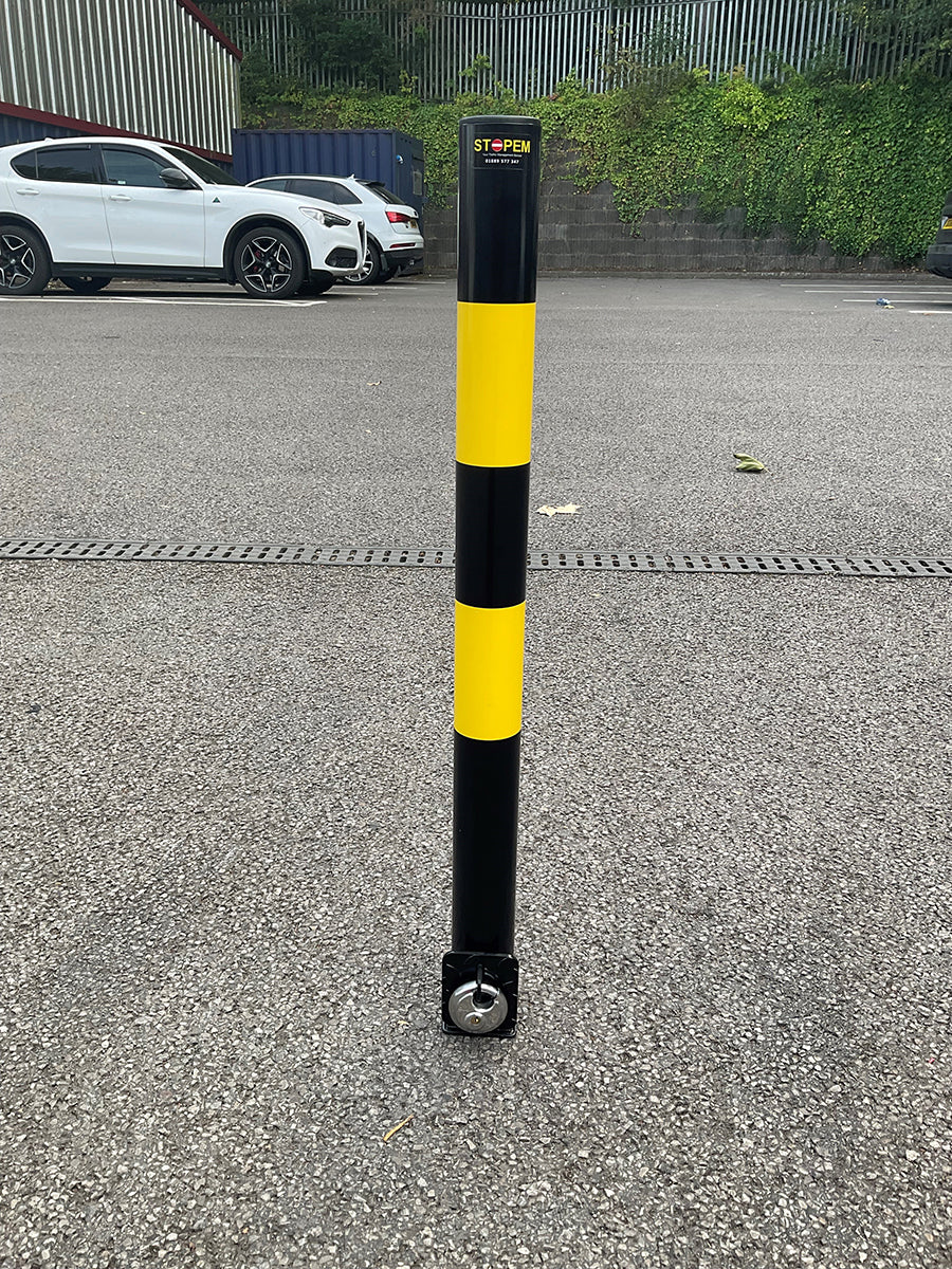 Removable Bollard - Hi Vis
